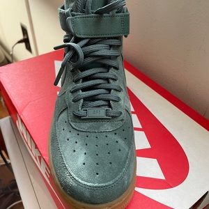 Shoes | Nike Air Force 1 Hi Se In Dark Green | Poshmark